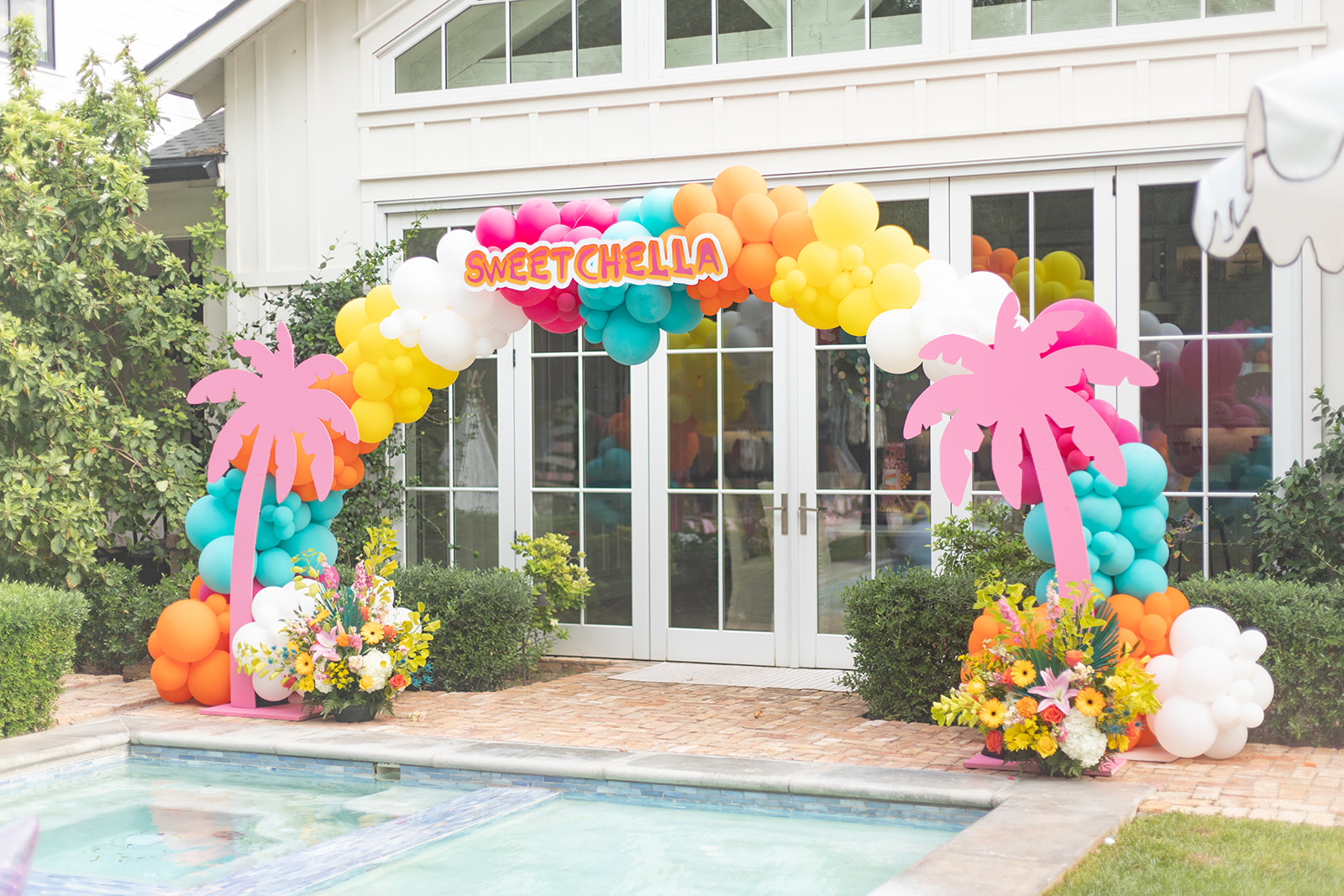 Festival Themed Sweet 16 Party | partiesonpurpose.com